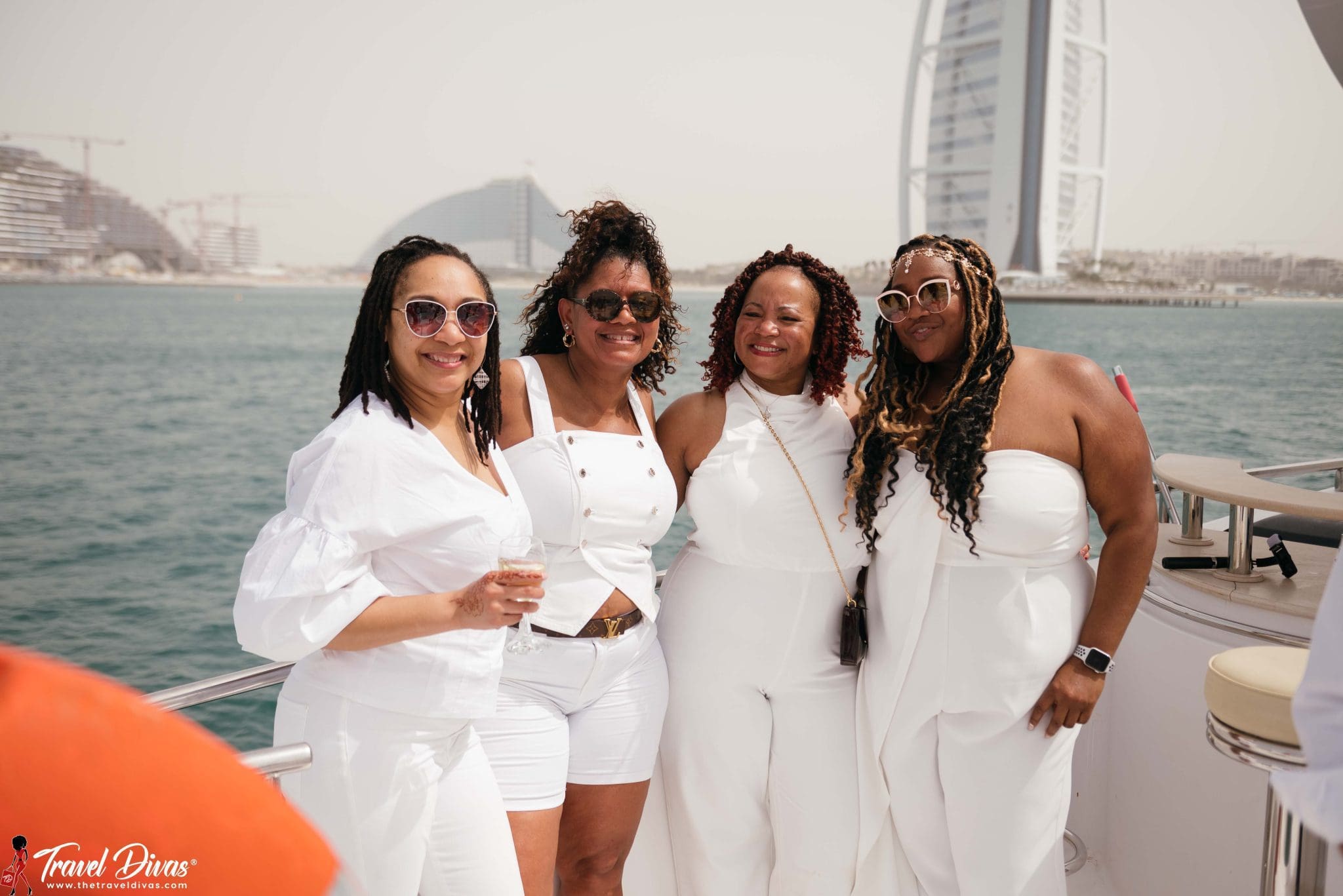 We're Bringing Dubai Chic Diva Tips Just For You! - Travel Divas®